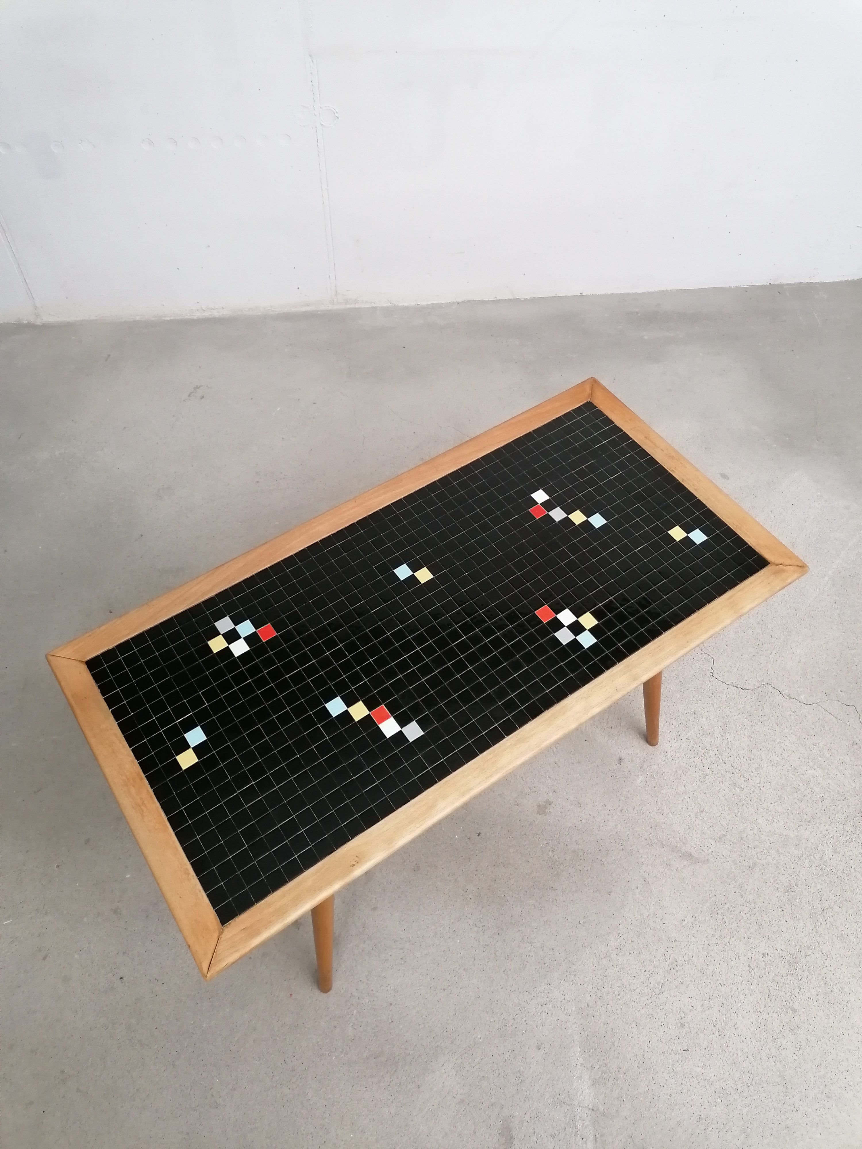 Table basse mosaïque | lalmachine.com, mobilier et objets déco vintage ...